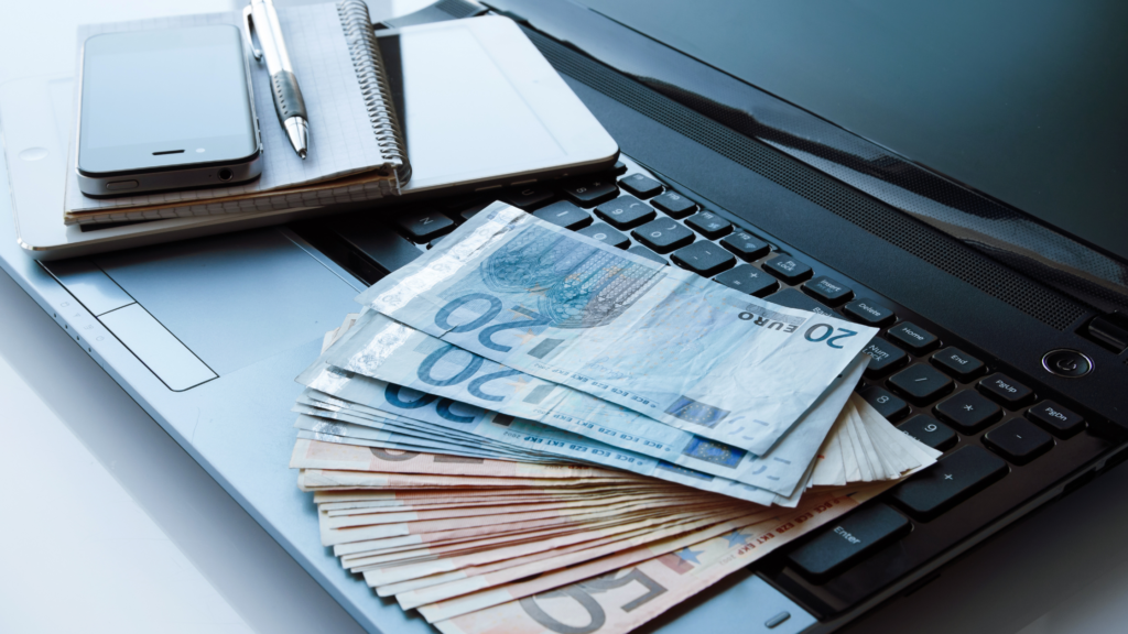 Hoe kan ik online geld verdienen? 5 manieren! - Internet Succes Gids.nl